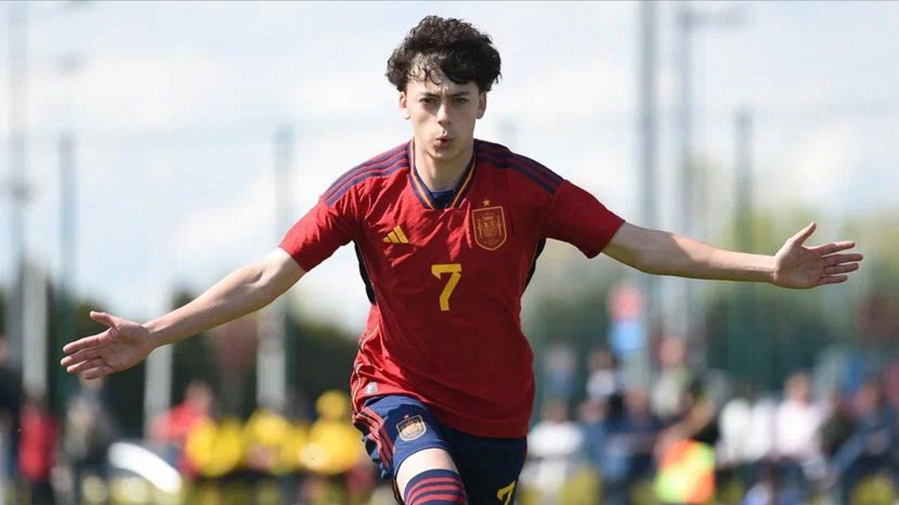 El Real Madrid retiene al «lucense» Paulo Iago hasta el 2025