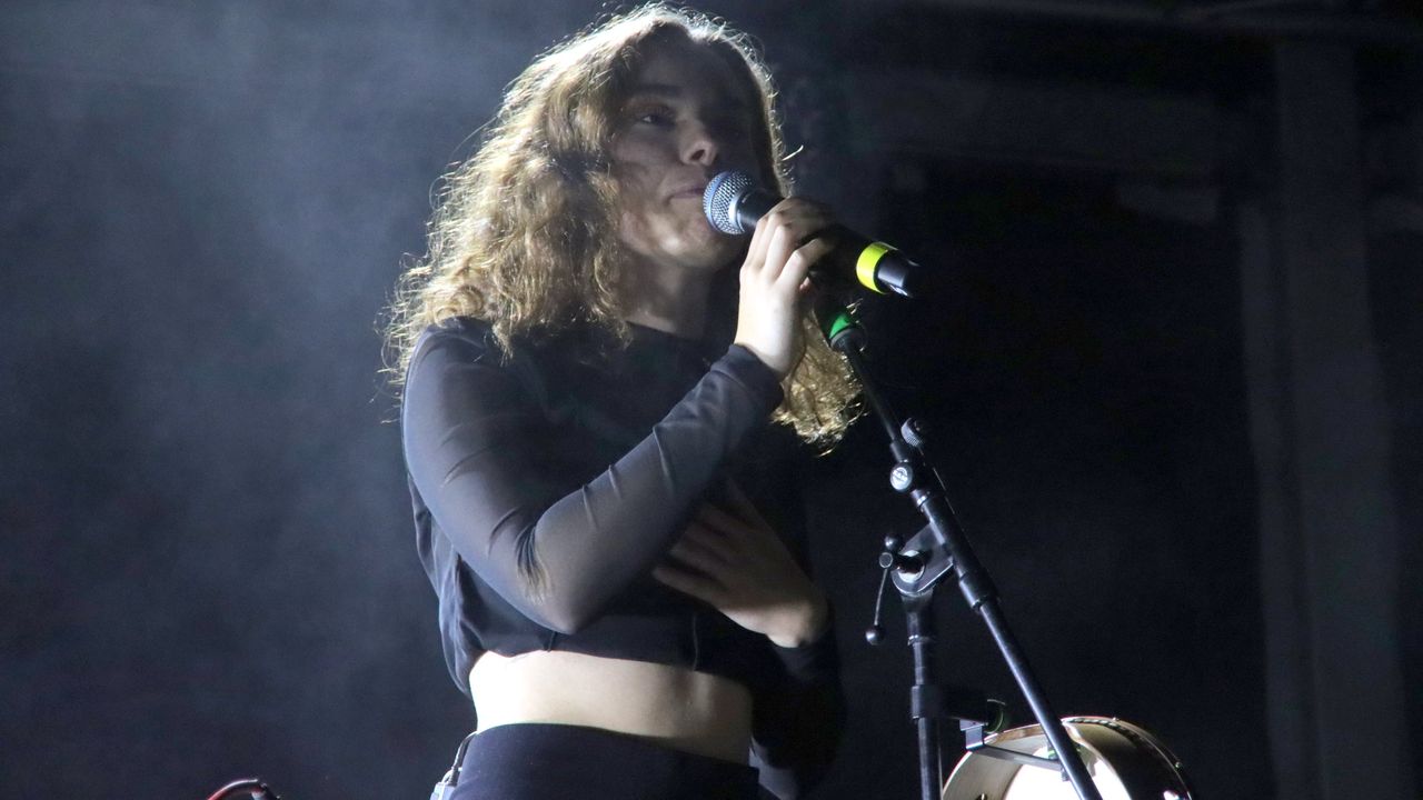 Fillas de Cassandra, primer concierto en Pontevedra del ciclo «Con voz ...