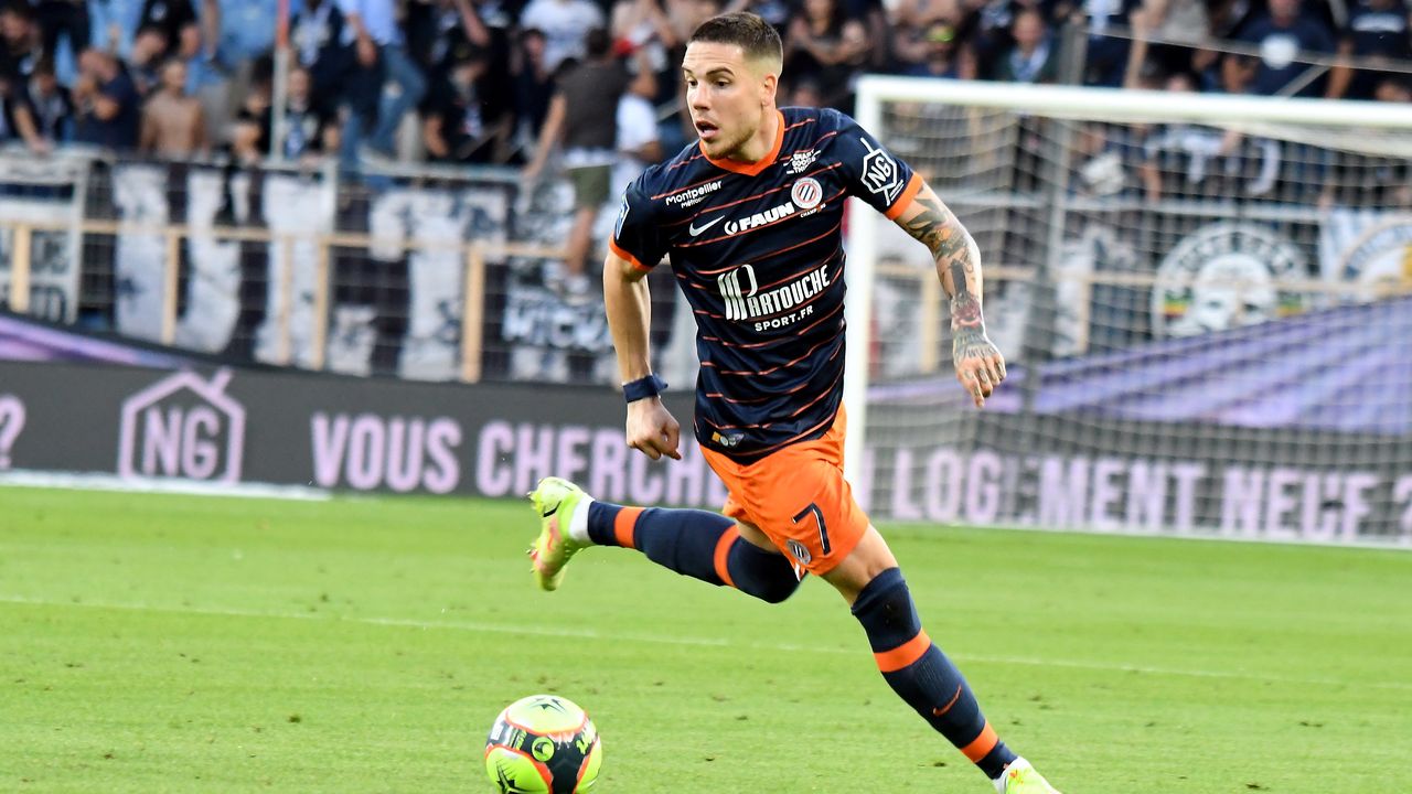 Mihailo Ristic, un lateral de nuevo cuño