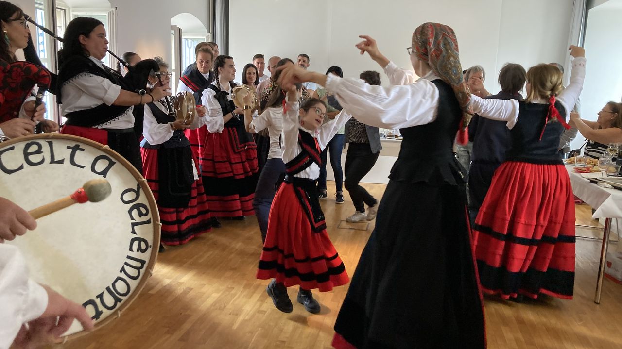 Así fue la inauguración de la exposición «Taxi Compostelle» en Delémont ...